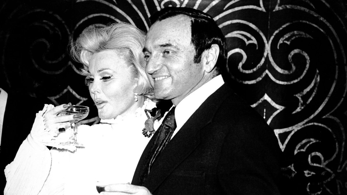 Újabb titkok derülnek ki a díváról: Szeretőkkel osztozott a férjén ...