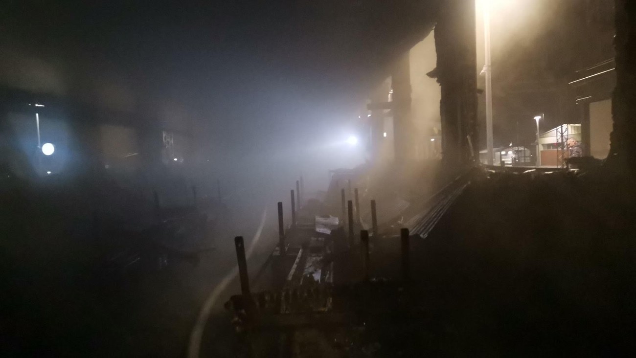 Zapalio se BG voz koji saobraća od Ovče do Batajnice - Blic