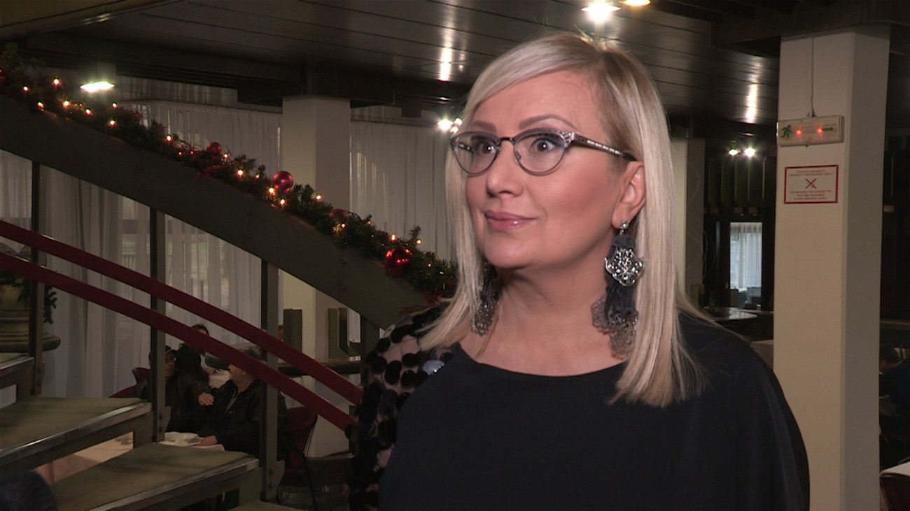 Leontina je za šest meseci smršala 20 kilograma: Pevačica izbacila ove ... Leontina je za šest meseci smršala 20 kilograma: Pevačica izbacila ove ...