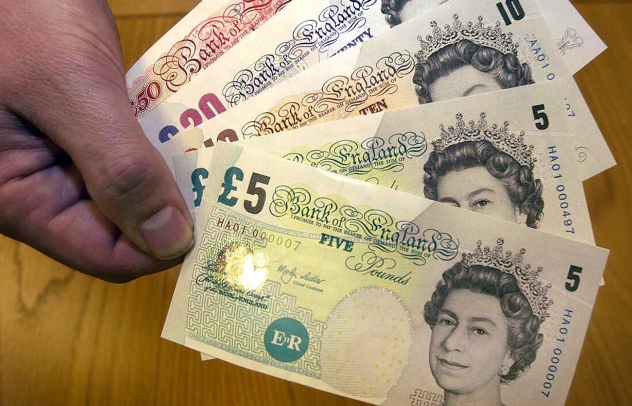 KAKO I ZAŠTO JE PROPALA FUNTA