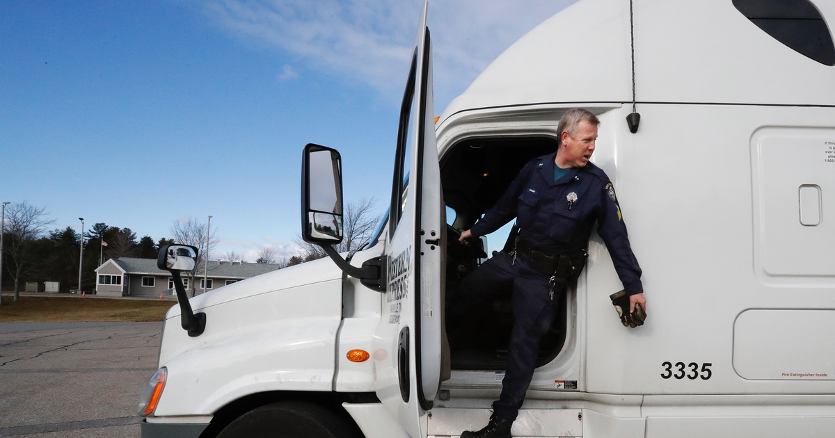 Truck drivers have a big problem: Rest stops are shuttering across the US, leaving them to ...