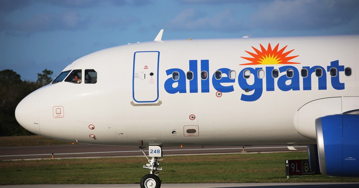 Map shows how severe weather blocked an Allegiant flight's path and ...