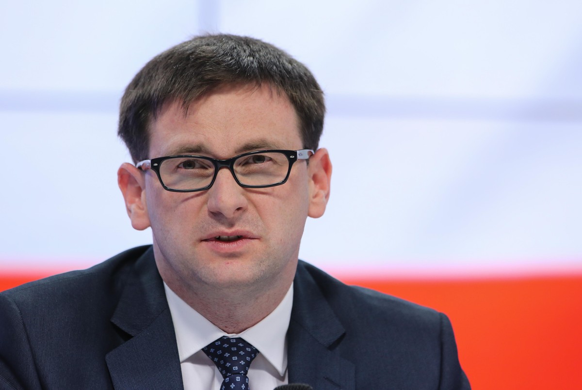 Daniel Obajtek. Był wójtem wsi, za PiS został szefem Energi - Polska ...