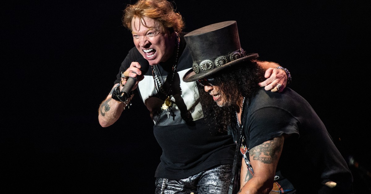 Guns N' Roses musieli przełożyć koncert. Na stadionie odbędzie się mecz ... Guns N' Roses musieli przełożyć koncert. Na stadionie odbędzie się mecz ...