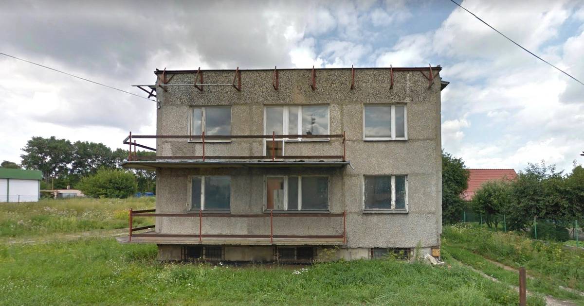 Bloki jednorodzinne z wielkiej płyty jednak są w Polsce. Nie wszystkie ...