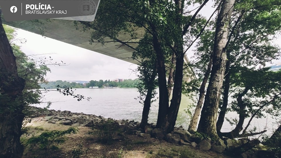 Desivý nález v Bratislave: Okoloidúcemu sa naskytol hrozivý pohľad | Koktejl.sk
