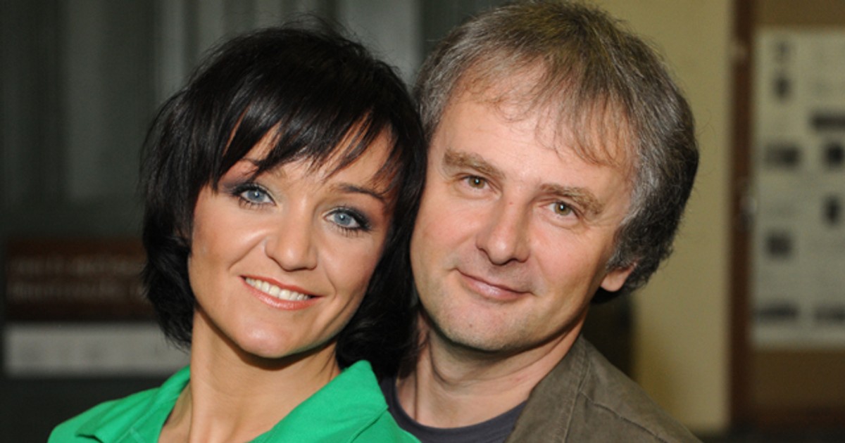 Bogdán Csaba arcán minden ott van. Szinte hihetetlen, de Szandi tényleg ezzel lepte meg férjét ...