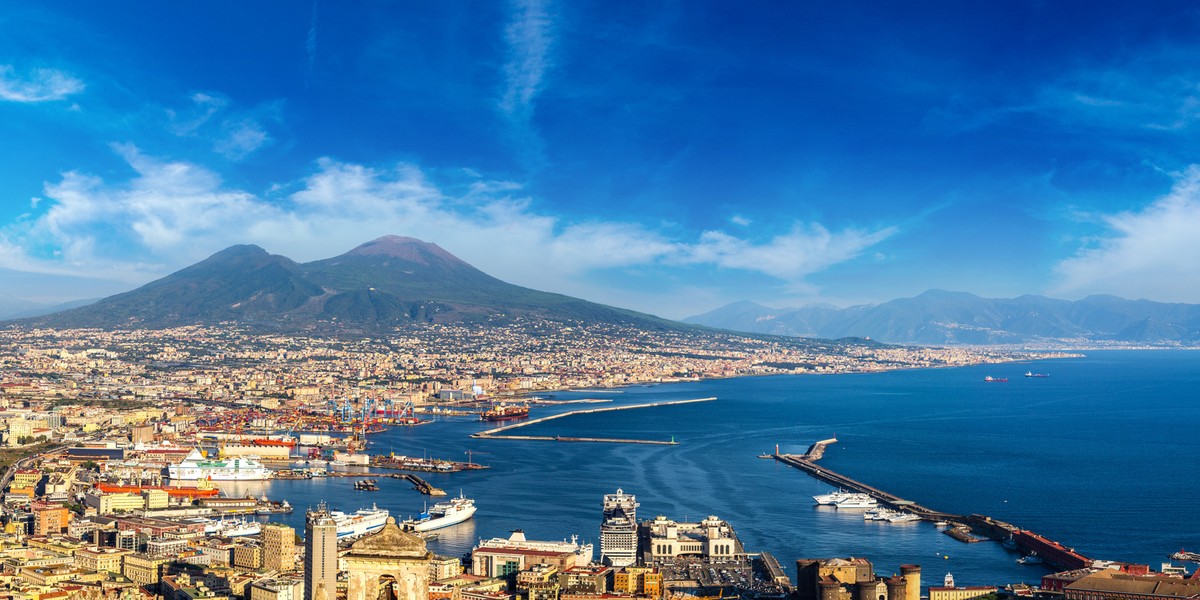 Włochy Neapol - pogoda, lotnisko, atrakcje, dojazd, jedzenie - Podróże