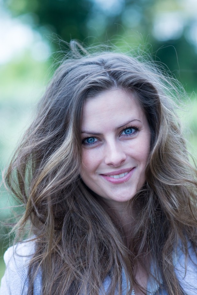 Laura Breszka - nominowana w kategorii "Debiut roku" - Plejada.pl