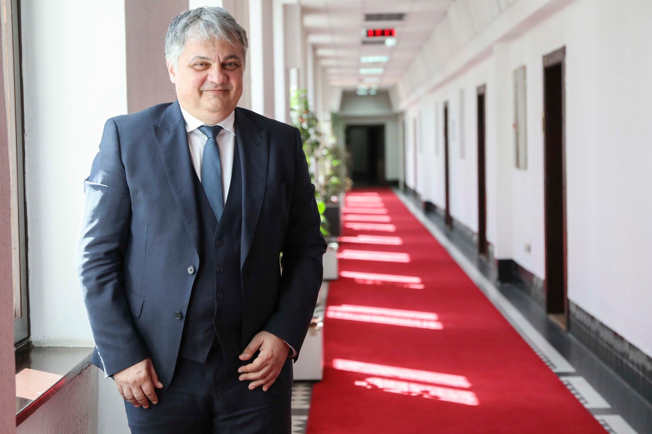 Vladimir Lučić: Zabrana Telekomu bila bi protivustavna i protivna ...