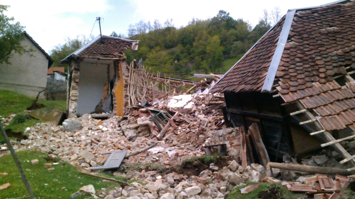 Deset godina od kako je klizište uništilo selo kod Valjeva - Blic