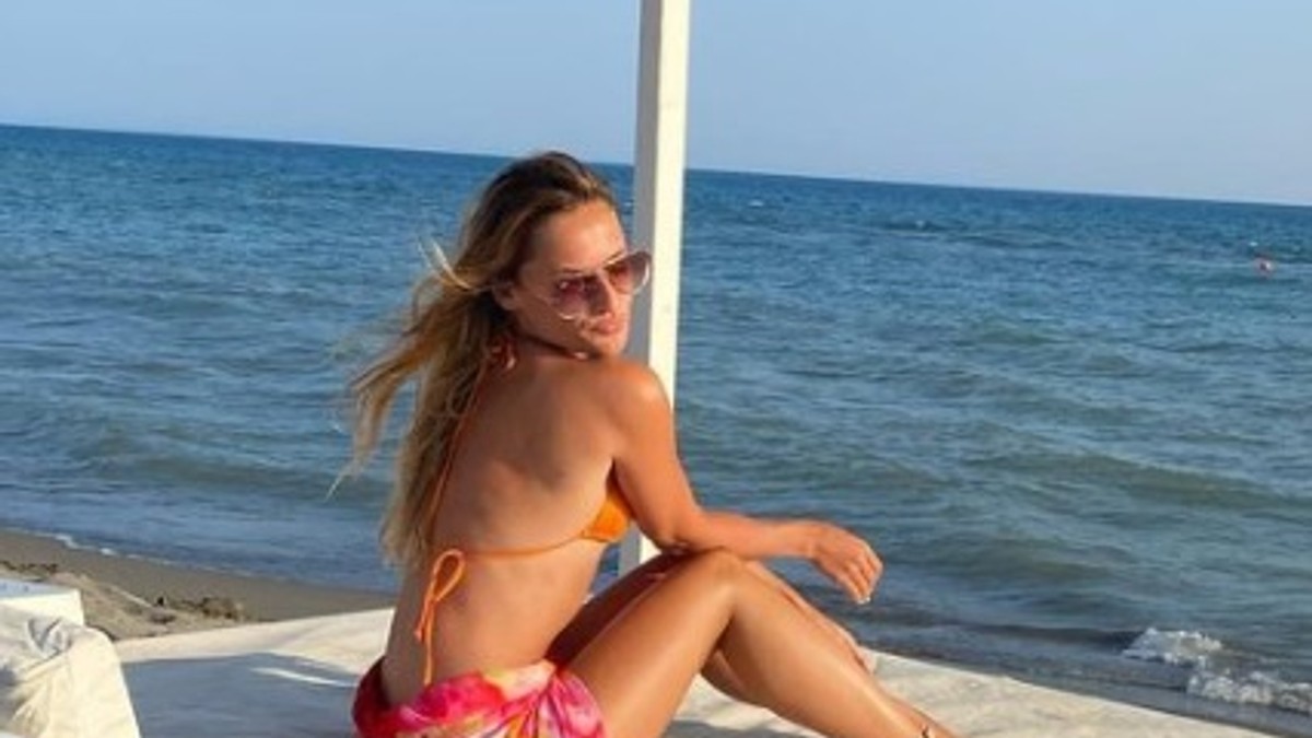 Voditeljka pokazala izvajanu figuru, pa otkrila tajnu vitke linije: "Jedna stvar je ključna" - Blic