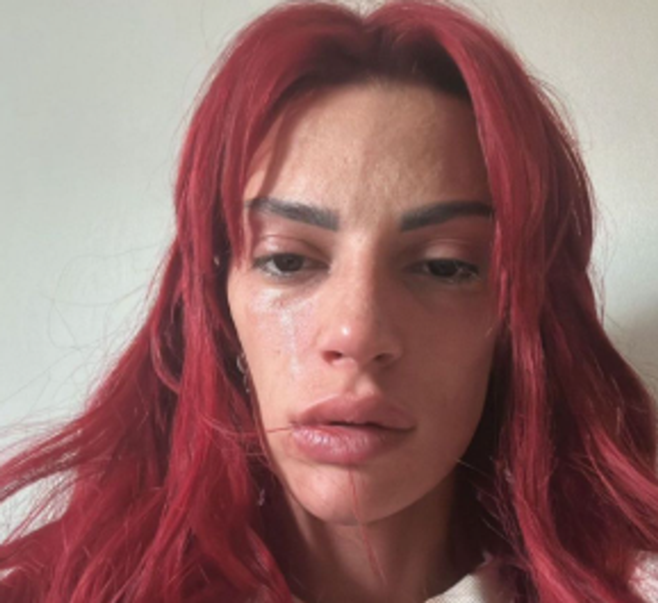 Tara Simov tvrdi da ju je Danilo fizički zlostavljao: On se odmah ...