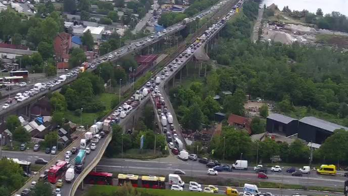 Kolaps u Beogradu: Pančevac krcat u oba smera, velike gužve i u ovim delovima grada - Blic