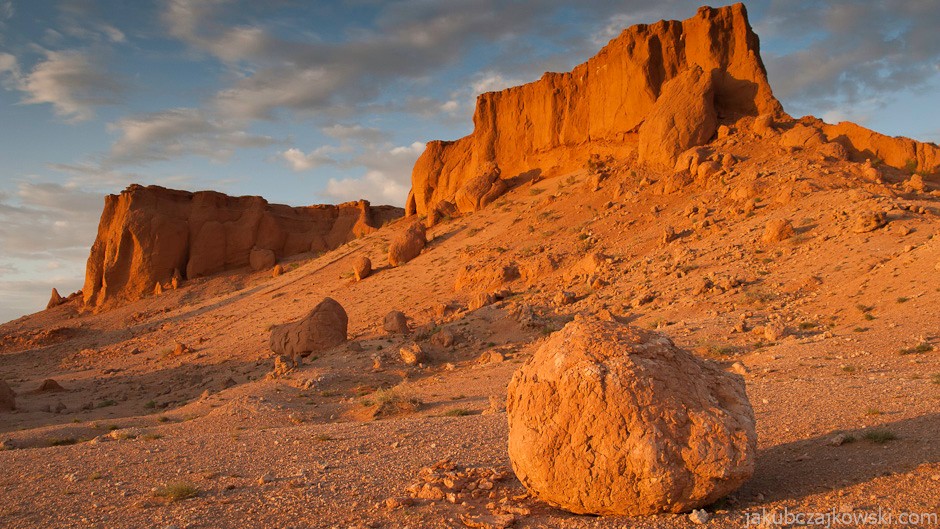 Mongolskie krajobrazy - Podróże