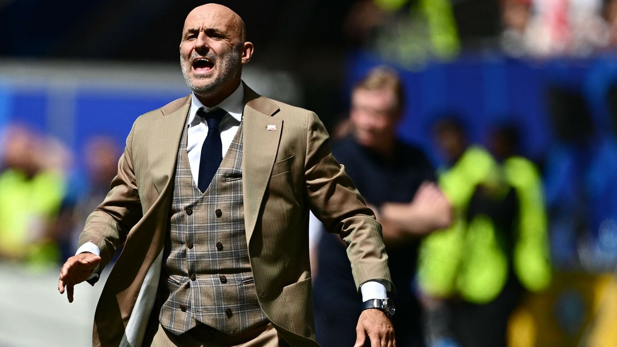 Selekcjoner Polski wyróżnił się swoim eleganckim strojem - Kobieta