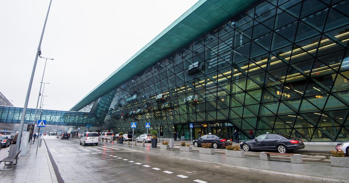 Lotnisko Kraków-Balice zostanie zamknięte? Plany rozbudowy wstrzymane