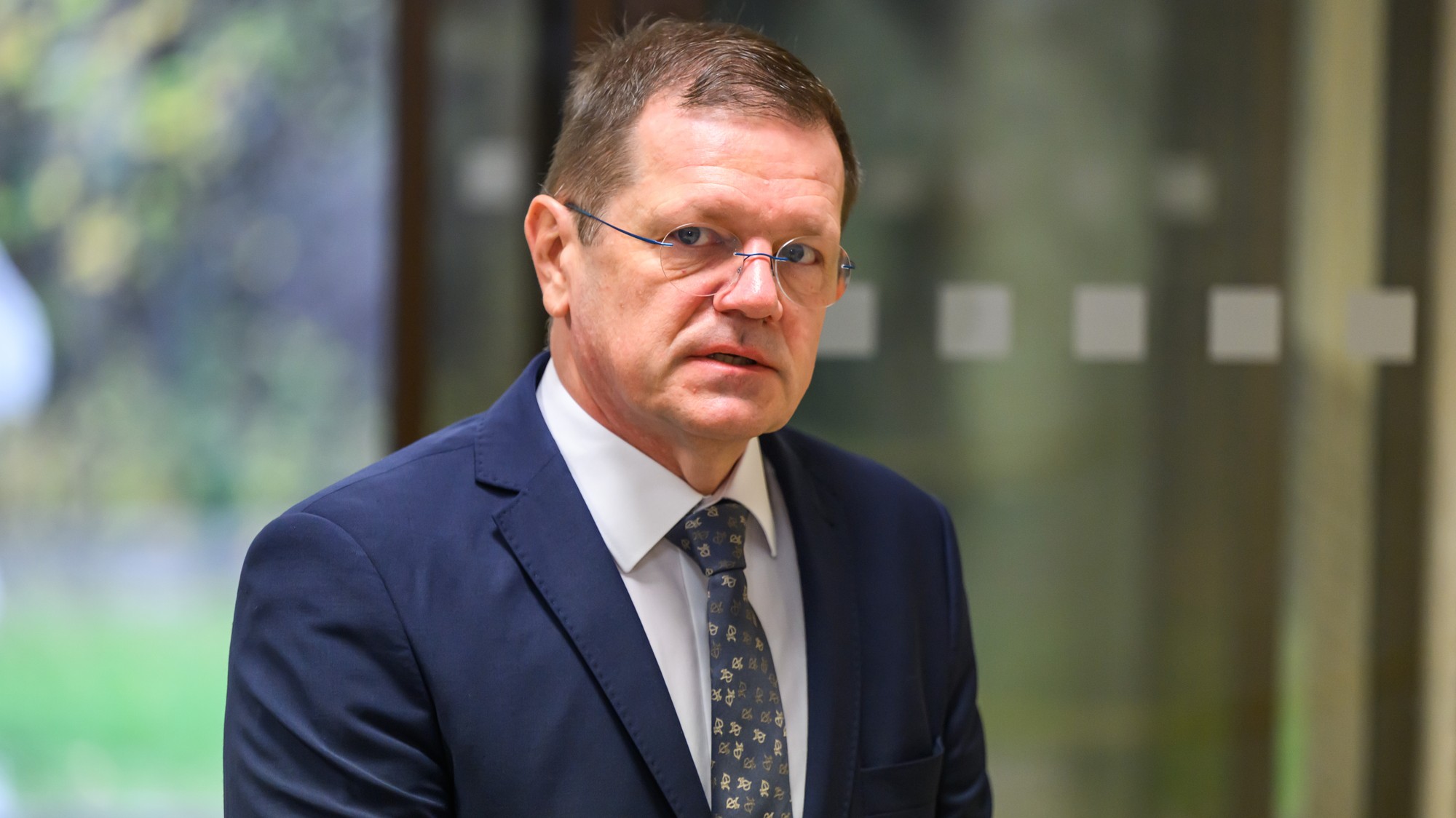 Peter Kmec končí vo vláde: Chránim meno strany Hlas-SD! | Koktejl.sk