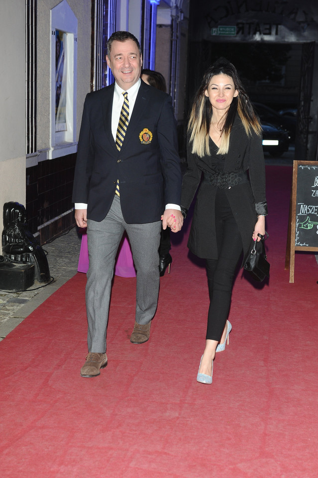 Piotr Skarga i Jacek Rozenek z młodszymi o 20 lat partnerkami. Zobacz ...