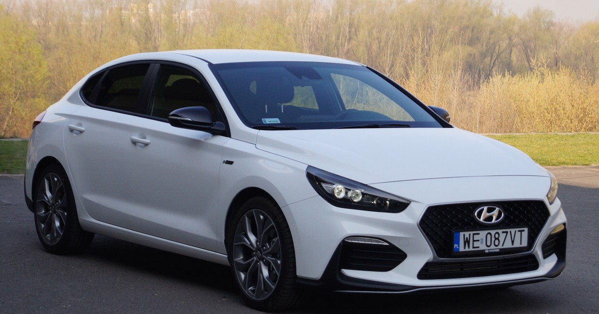 Hyundai i30 Fastback N-Line – sportowiec dla seniorów? | TEST