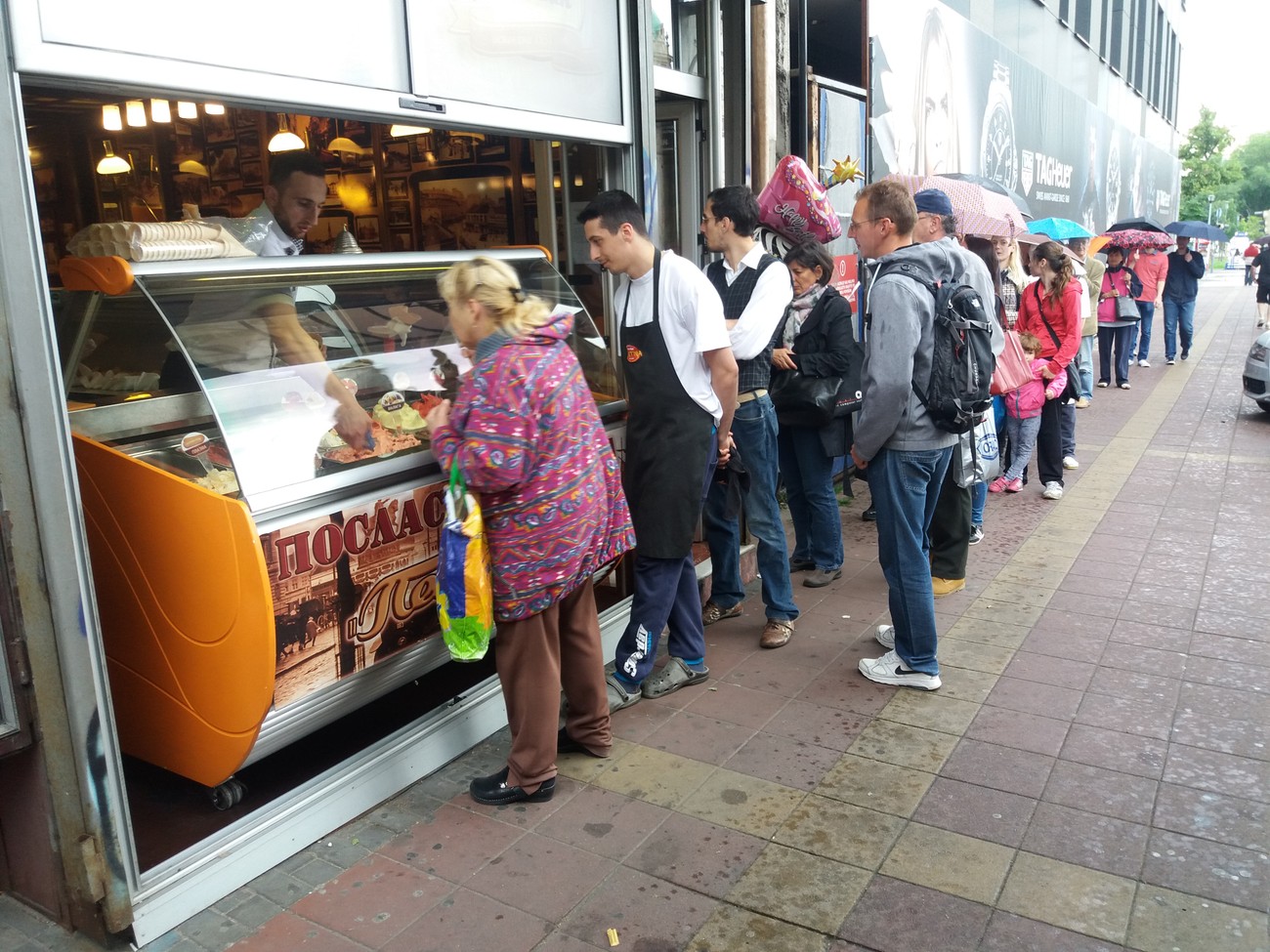 SLATKI JUBILEJ Najstarija poslastičarnica "Pelivan" častila za 165 ...