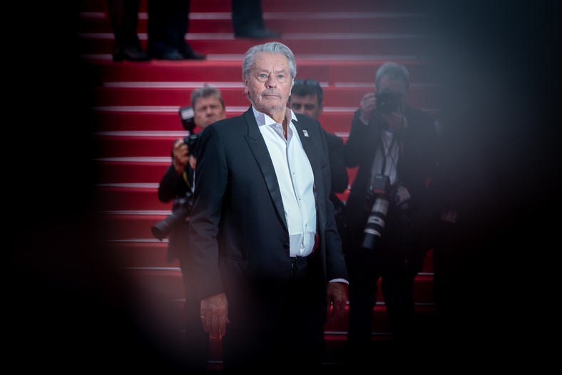 Alain Delon walczy o zdrowie. A jego dzieci walczą o... spadek - Film