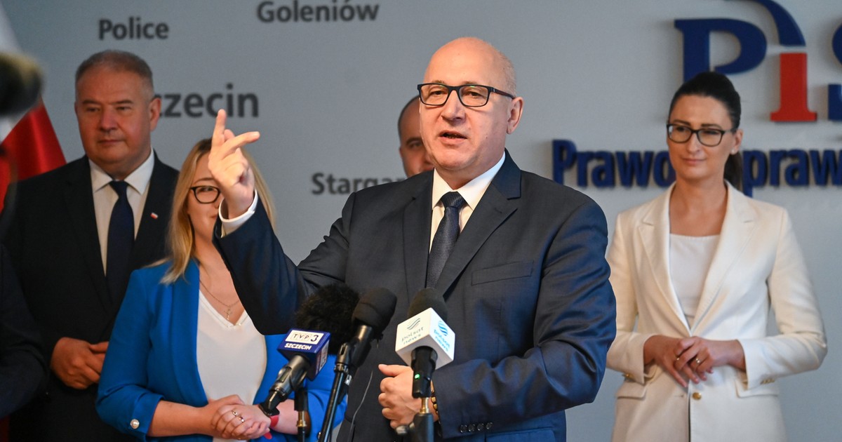 Wyciek z tajnej grupy PiS. Joachim Brudziński zrugał część posłów ... Wyciek z tajnej grupy PiS. Joachim Brudziński zrugał część posłów ...