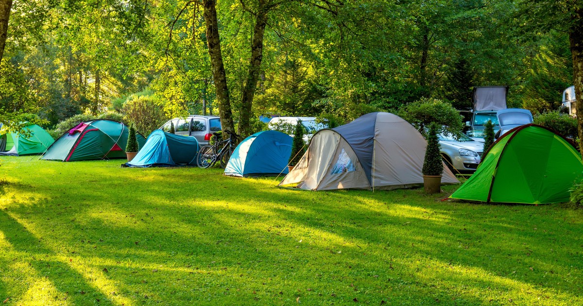 Co zabrać ze sobą na kemping?