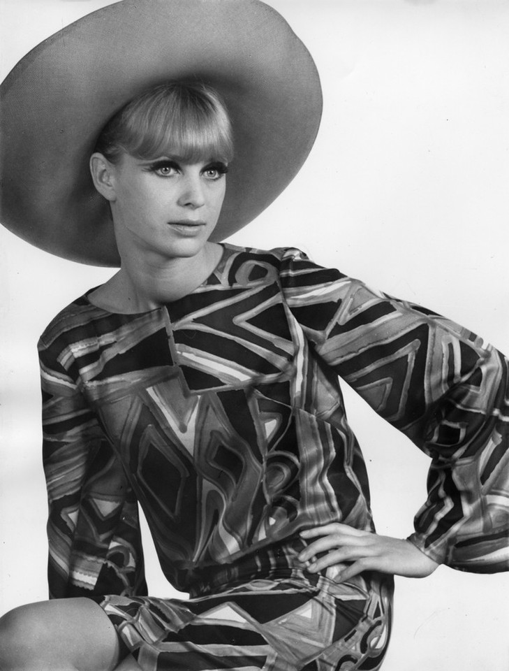 PRL moda kobieca i męska - co się kiedyś nosiło? - Moda