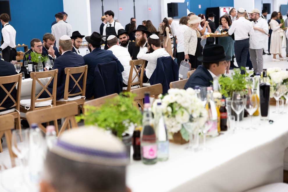 Exkluzív fotókon Köves Slomó lánya, Mushky esküvője - Blikk