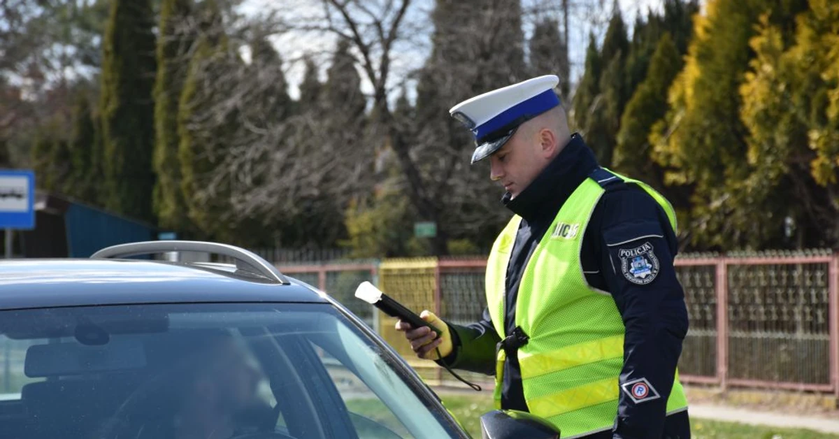 Policyjna kontrola w święta. Jak się zachować? O czym pamiętać? - Dziennik.pl