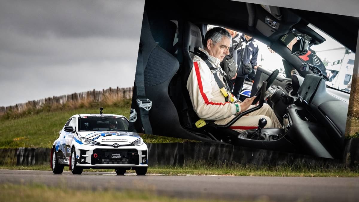 Rowan Atkinson "Jaś Fasola" poprowadził sportową Toyotę na wodór. Chyba ...