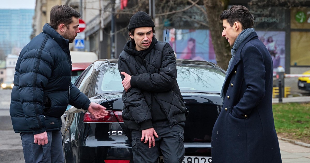 Na Wspólnej - Zakościelny cudem uniknął wypadku, Grzesiek idzie do Heli