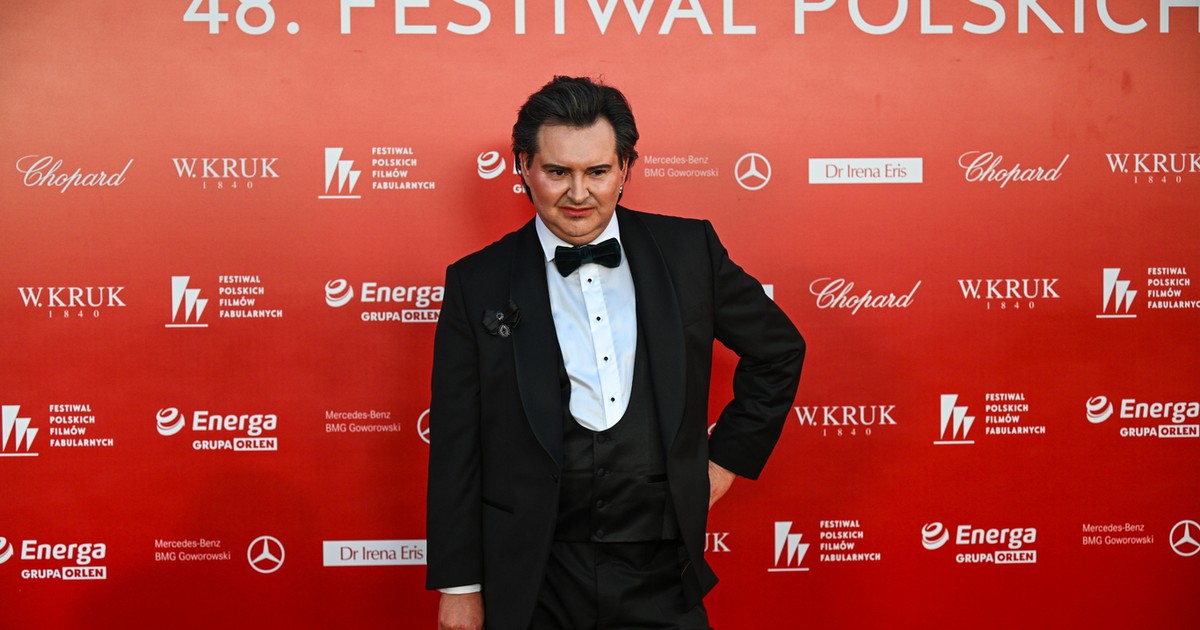 "Michał Witkowski tworzy coś w rodzaju stand-upu o swoim życiu" | Newsweek