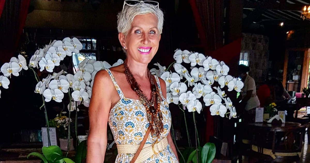 Trudno uwierzyć, że ma ponad 60 lat. Jaki jest sekret byłej modelki ...