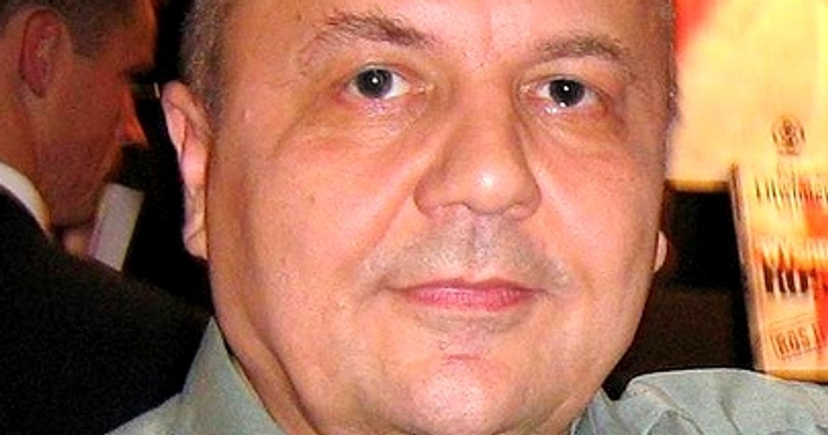 Wiktor Suworow. Nota biograficzna - Wiadomości