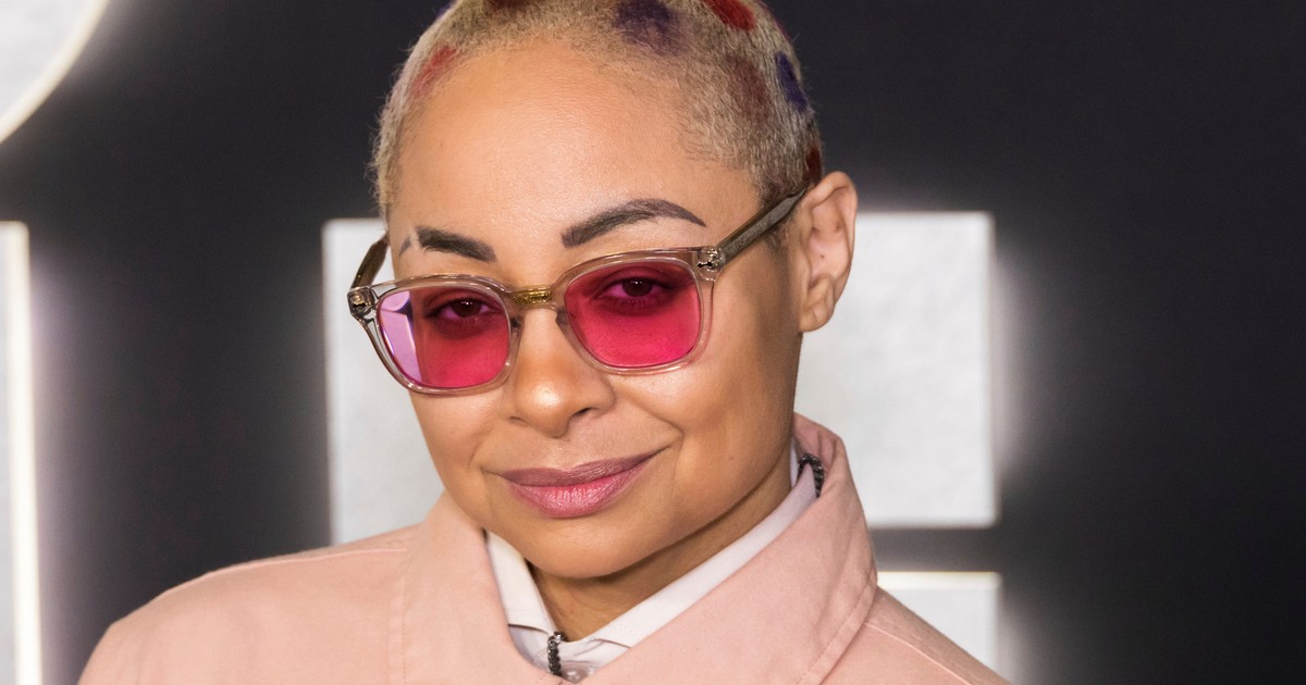 Raven-Symoné says she had 2 breast reductions and liposuction before ...