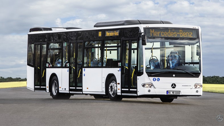 80 nowych autobusów Mercedesa w Warszawie