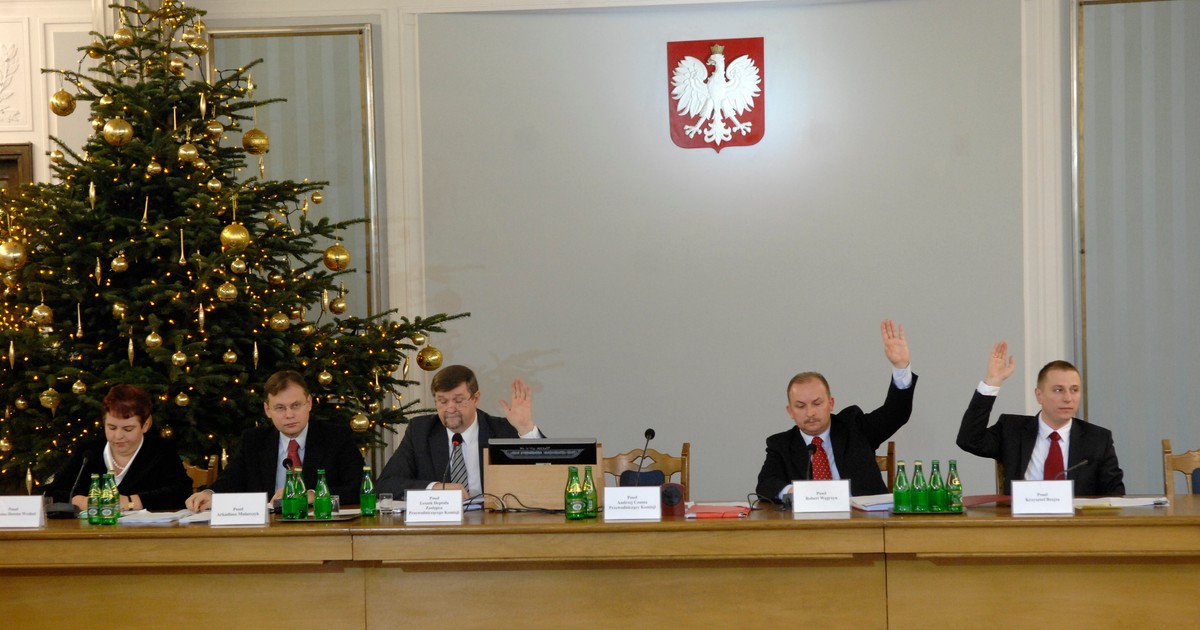 PO czyści swoje szeregi. Robert Węgrzyn wykluczony z partii - Wiadomości