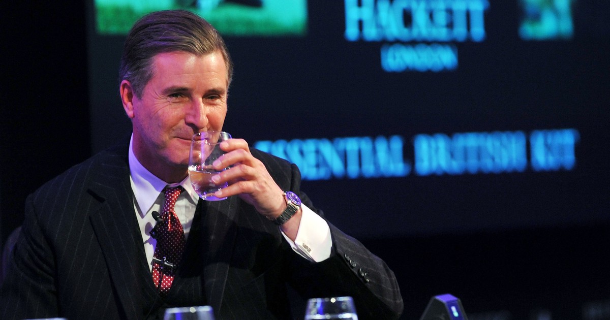 Jeremy Hackett, krawiec z Savile Row, uważa, że mężczyźni boją się mody ...