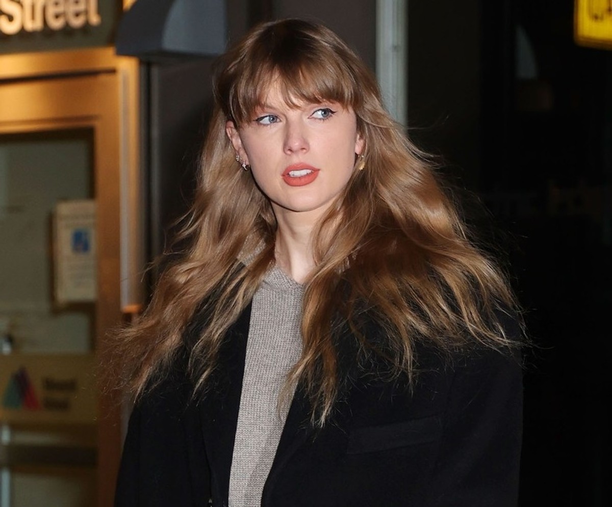 Uhapšen manijak ispred stana Tejlor Svift - Žena.rs