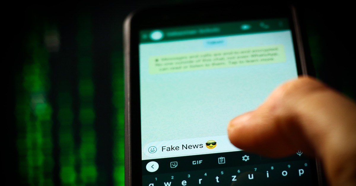 "Trolle Putina" Jessika Aro. Techniki dezinformacji, fake newsy i farmy ...