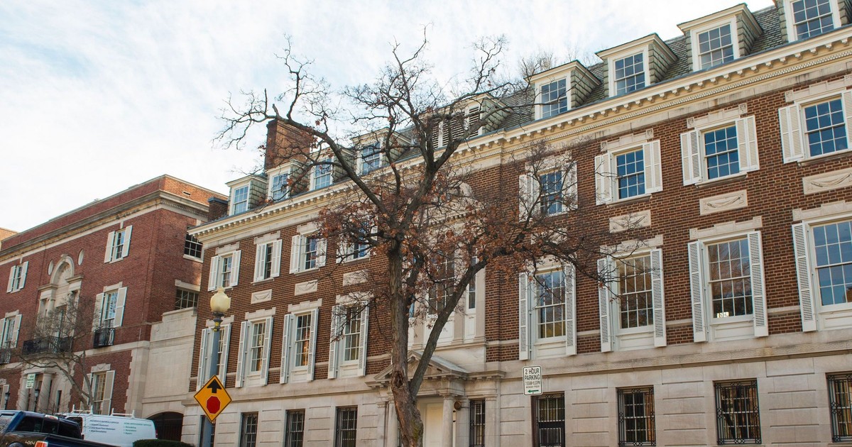 Construction on Jeff Bezos' D.C. mansion reportedly resulted in $16,800 ...
