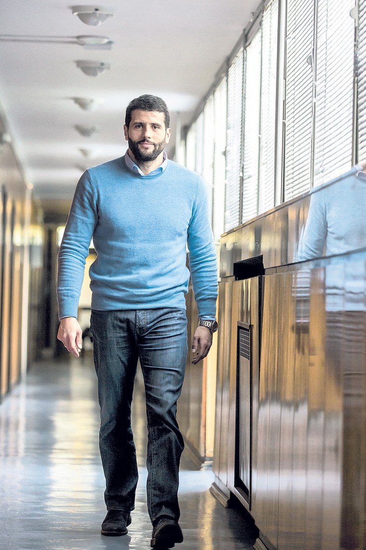 ALEKSANDAR ŠAPIĆ ZA BLIC "Ne znam da li sam konj, ali nisam ...