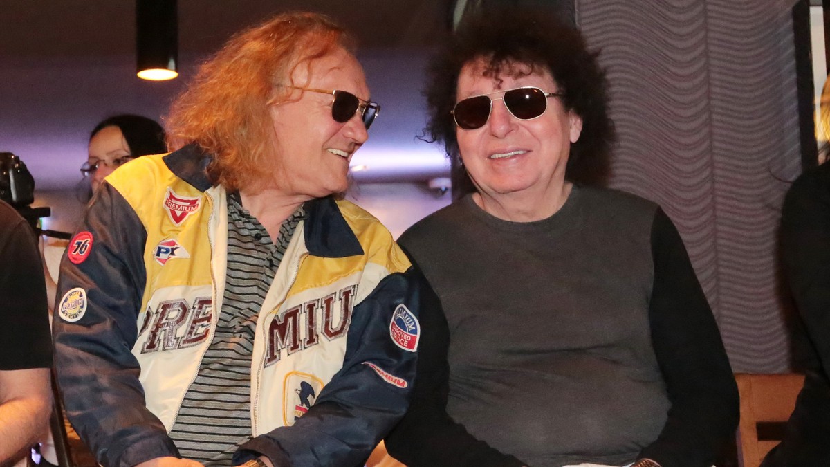 Charlie-val énekel Demjén - Blikk