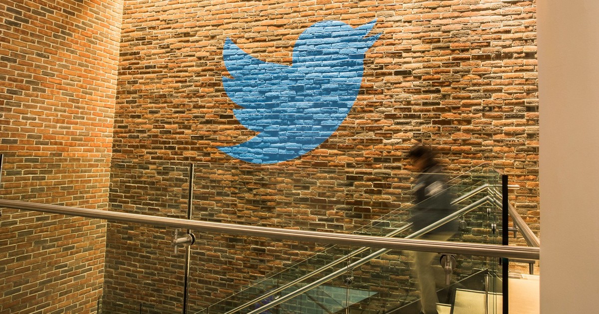 A look inside Twitter's New York office, where employees enjoy rosé on ...
