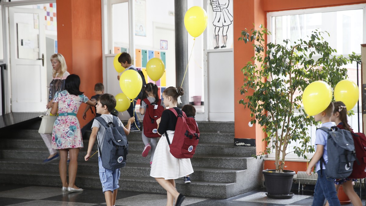 Školski kalendar za 2023/24 godinu: Četiri raspusta i jedan produženi ...