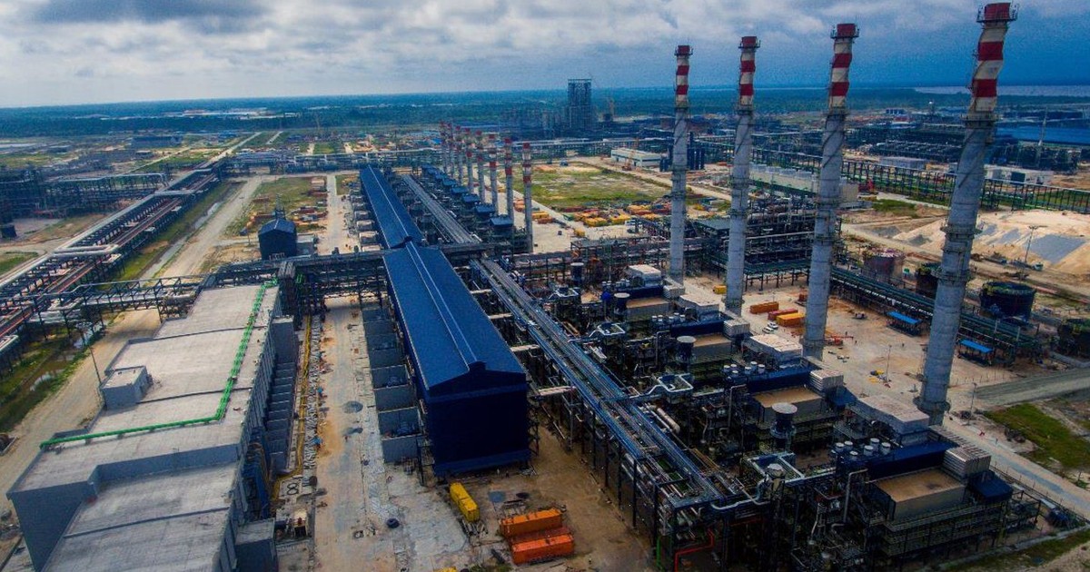 The Dangote Refinery reveals that it is not distributing fuel using bikes | Business Insider Africa