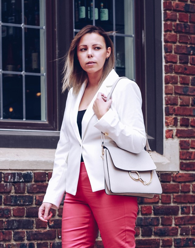 Alexandra ma ilyen elegánsan indul az üzleti megbeszélésre - Glamour