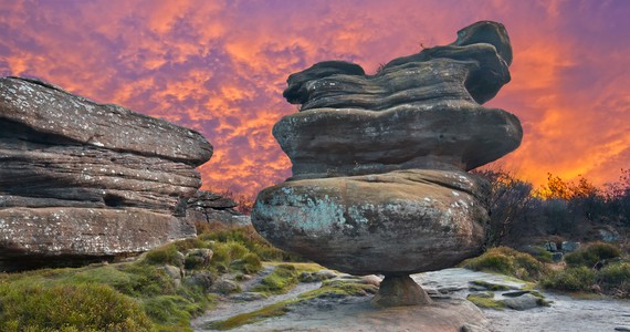 Najciekawsze na świecie balansujące skały - Podróże